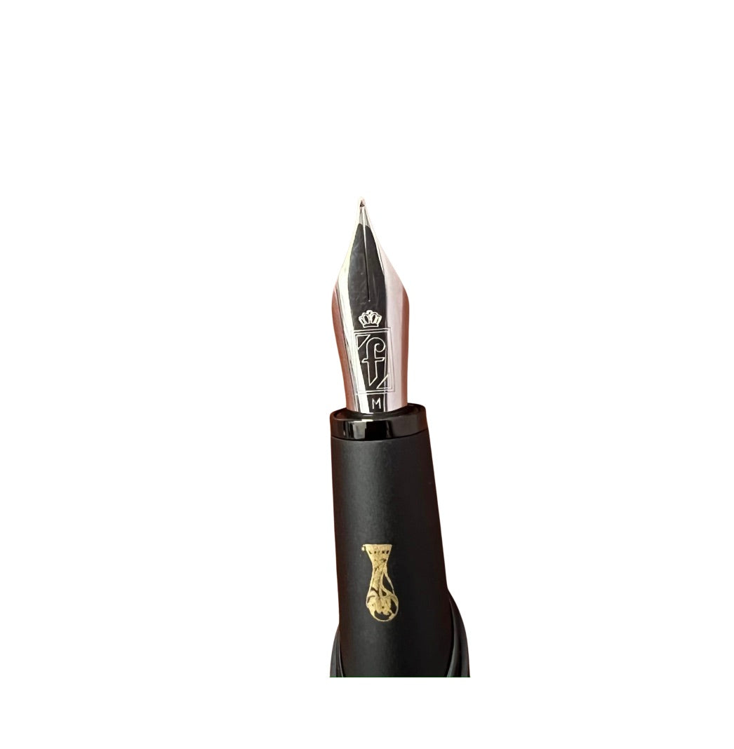 Pininfarina PF TWO Fountain Pen - FIFA World Cup | Blesket Canada